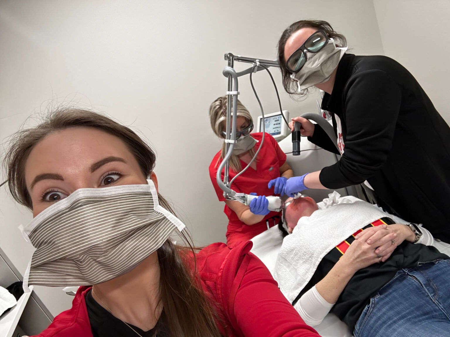 Moxi Laser vs BBL: Which Is the Best Glowy Skin Treatment ...